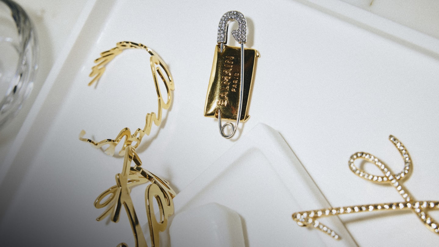 Sitio web oficial de Balmain España | Ropa y bolsos de diseño